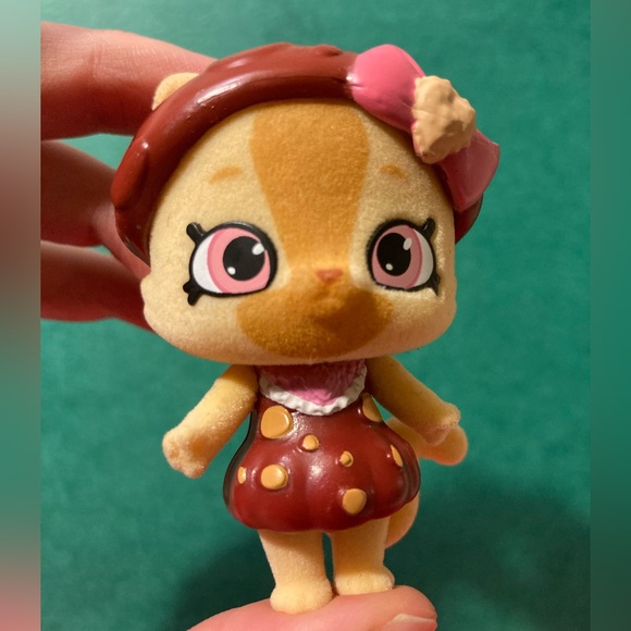 Shopkins | Toys | Bg2 Shopkins Wild Style Kitty Crumbles Cat Doll Buy 1 ...